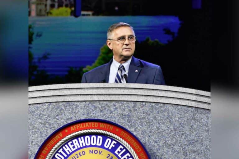 IBEW Hails New Rule That Will Hike Construction Workers’ Pay – IBEW